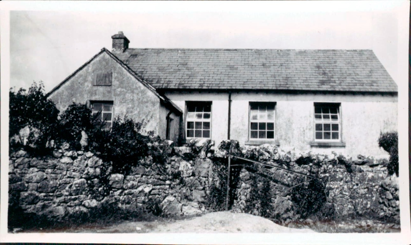 Kilnaboy National School, Kilnaboy townland, Co. Clare | Disused School ...